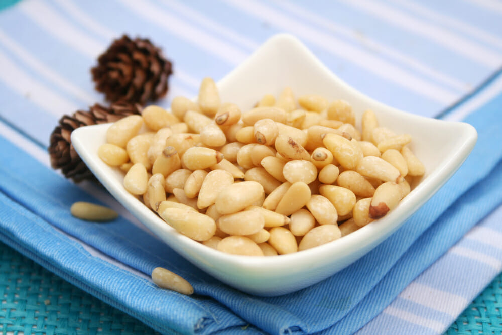 Les pignons de pin font-ils grossir ? - Le Blog Phyto